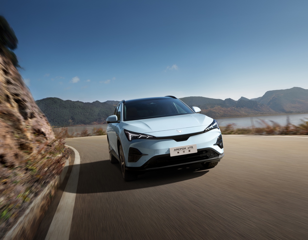 极狐5月销量1.35万辆 创造历史新高-新华网